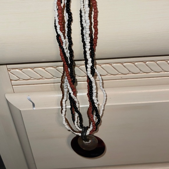 Kohl's | Jewelry | Beautiful Necklace Kohls Pearl Circle On Top Of The ...